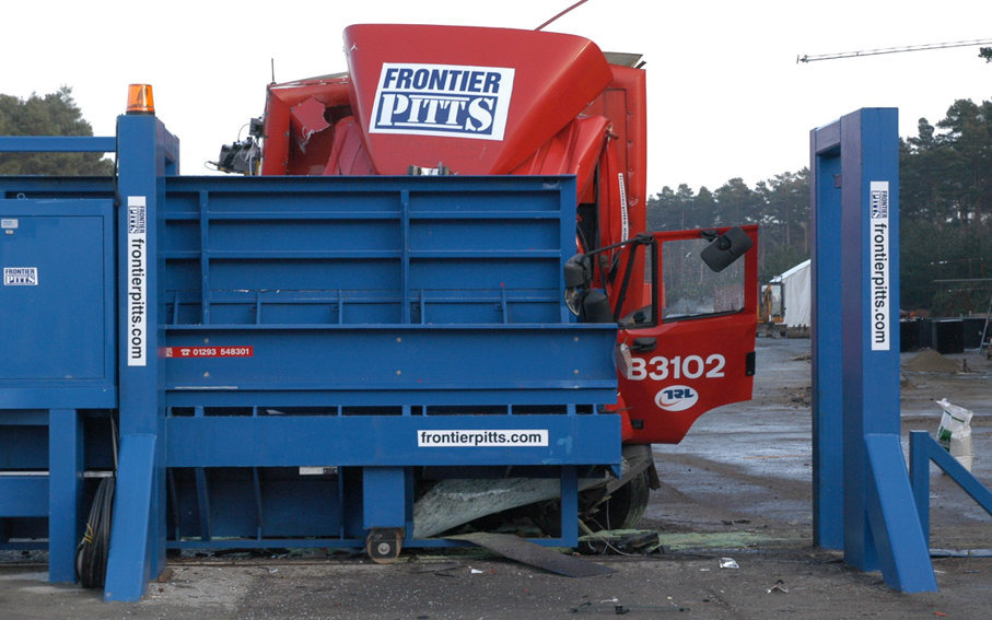 PAS 68 Terra Gate (Tracked) - Frontier Pitts