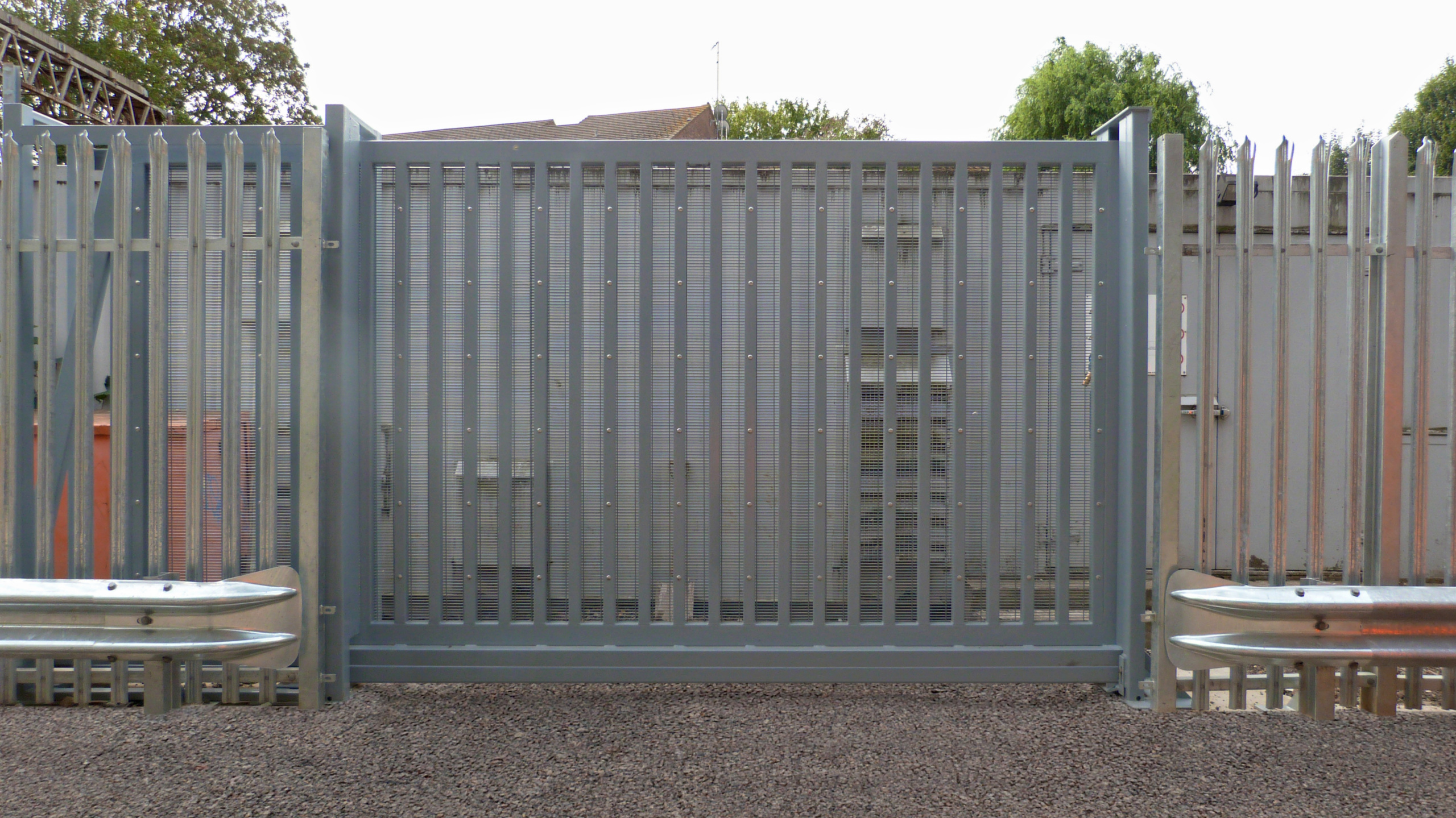 Railway LPS1175 Sliding Gates - Frontier Pitts