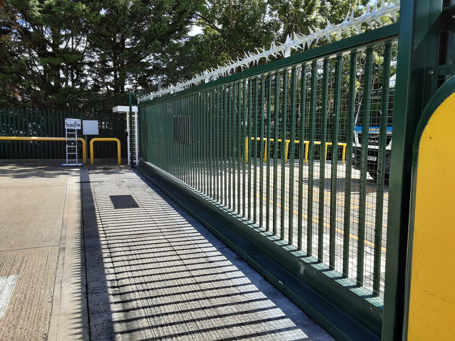Pharmaceutical Manufacturing Facility - Frontier Pitts